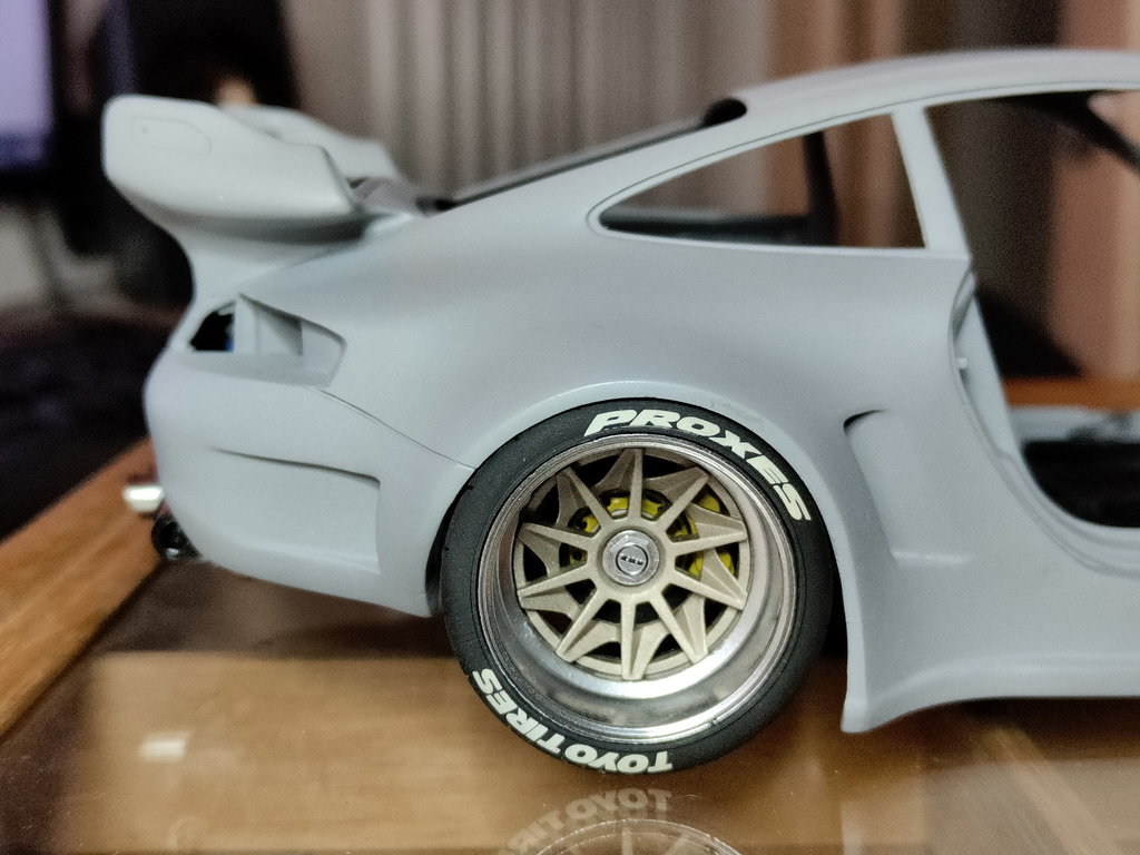 Porsche 996 RWB Flying Lizard - Pagina 7 - Forum Modellismo.net